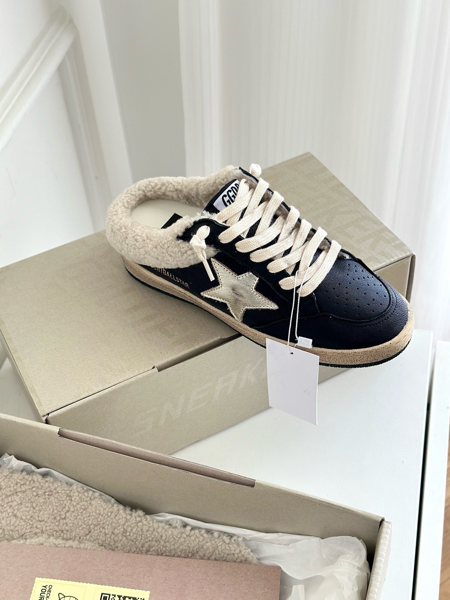 Replica Golden Goose Women's Black Ball Star Sabots with Shearling Lining